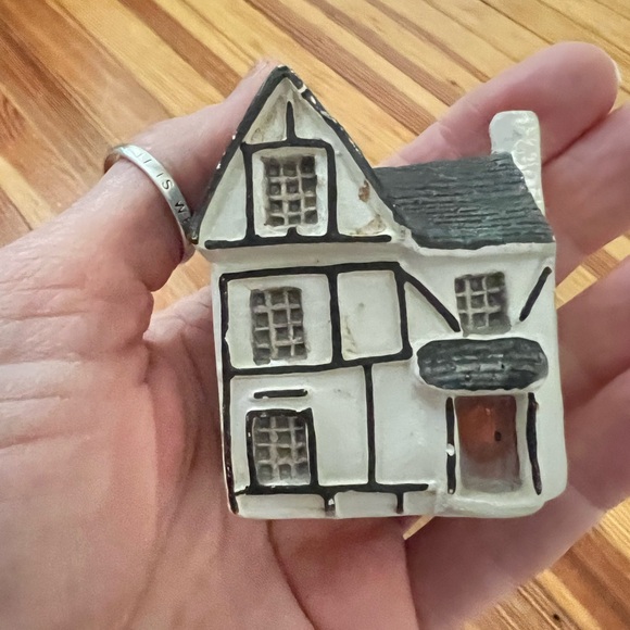 Accents | Vintage Miniature Cottage Shops | Poshmark